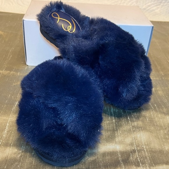 Sam Edelman | Shoes | Sam Edelman Navy Blue Jeane Slippers Size 7 ...